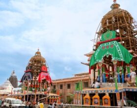 TMC MP Mahua Moitra ties the knot with former BJD MP Pinaki Misra - The ...